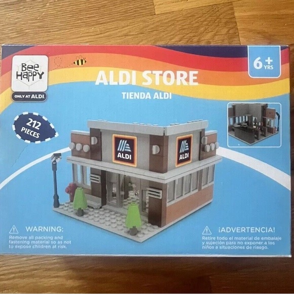 ALDI | Toys | Aldi Limited Edition Aldis Store Bee Happy Buildable Set ...